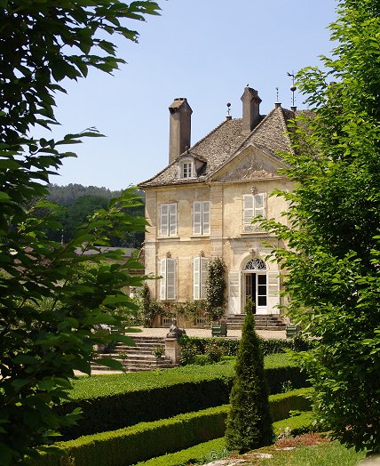 Profile: Domaine Chandon de Briailles (Savigny-lès-Beaune) – Burgundy ...
